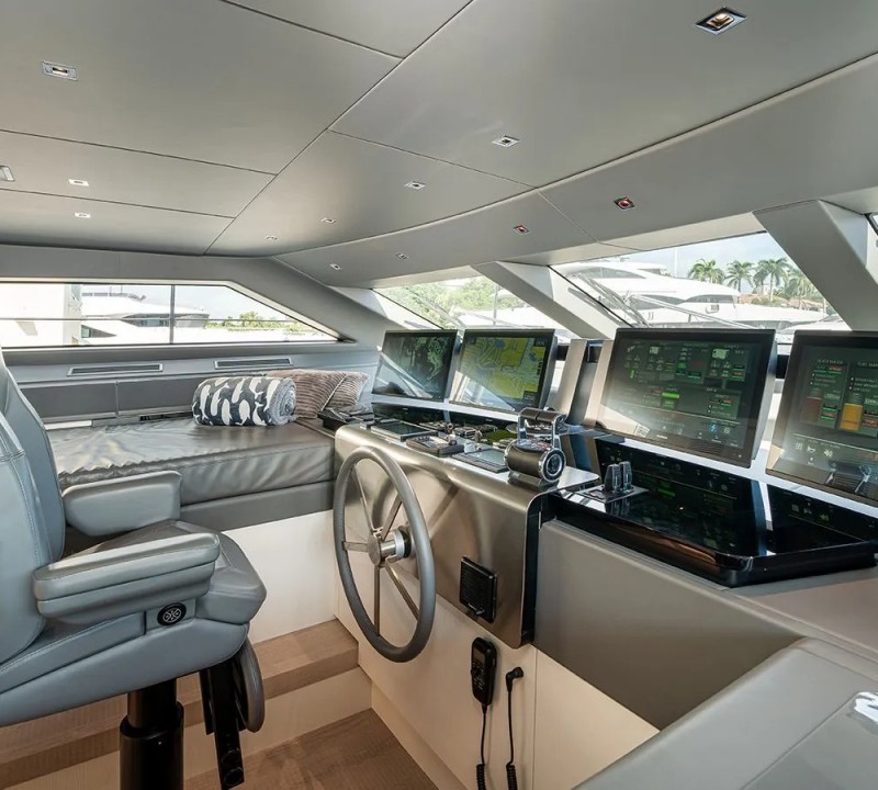 CLIC Yacht Charter Details, Sanlorenzo | CHARTERWORLD Luxury Superyachts